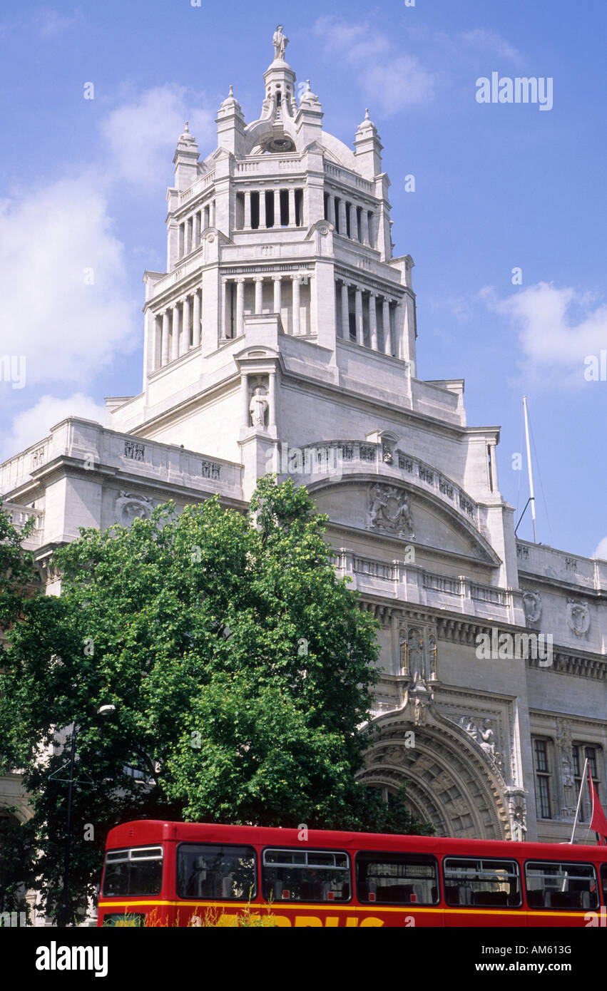 Victorian london omnibus hi-res stock photography and images - Alamy