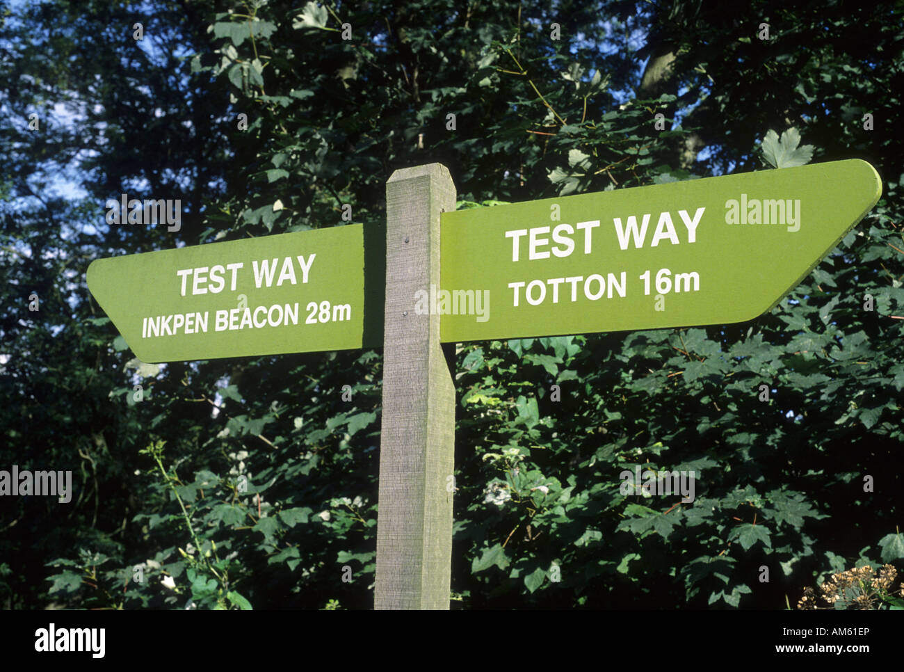 Test Way Footpath Sign Horsebridge Hampshire Stock Photo - Alamy