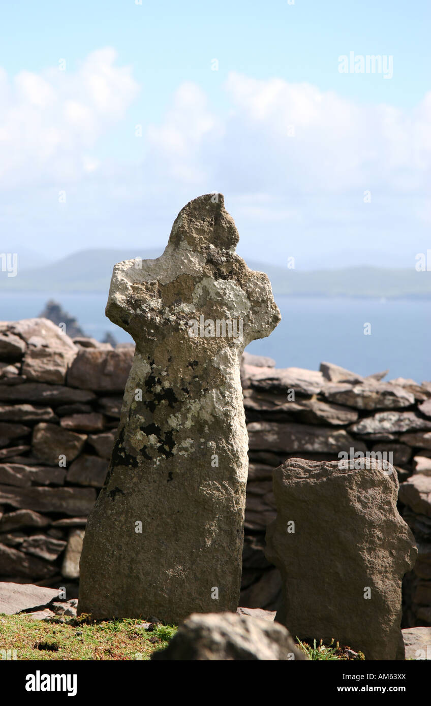 Medieval cross on the monk settlement on Skellig Michael, Ireland Stock ...