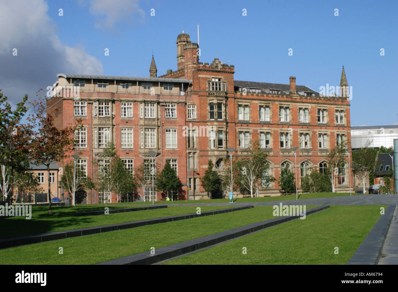 Manchester music school hi-res stock photography and images - Alamy