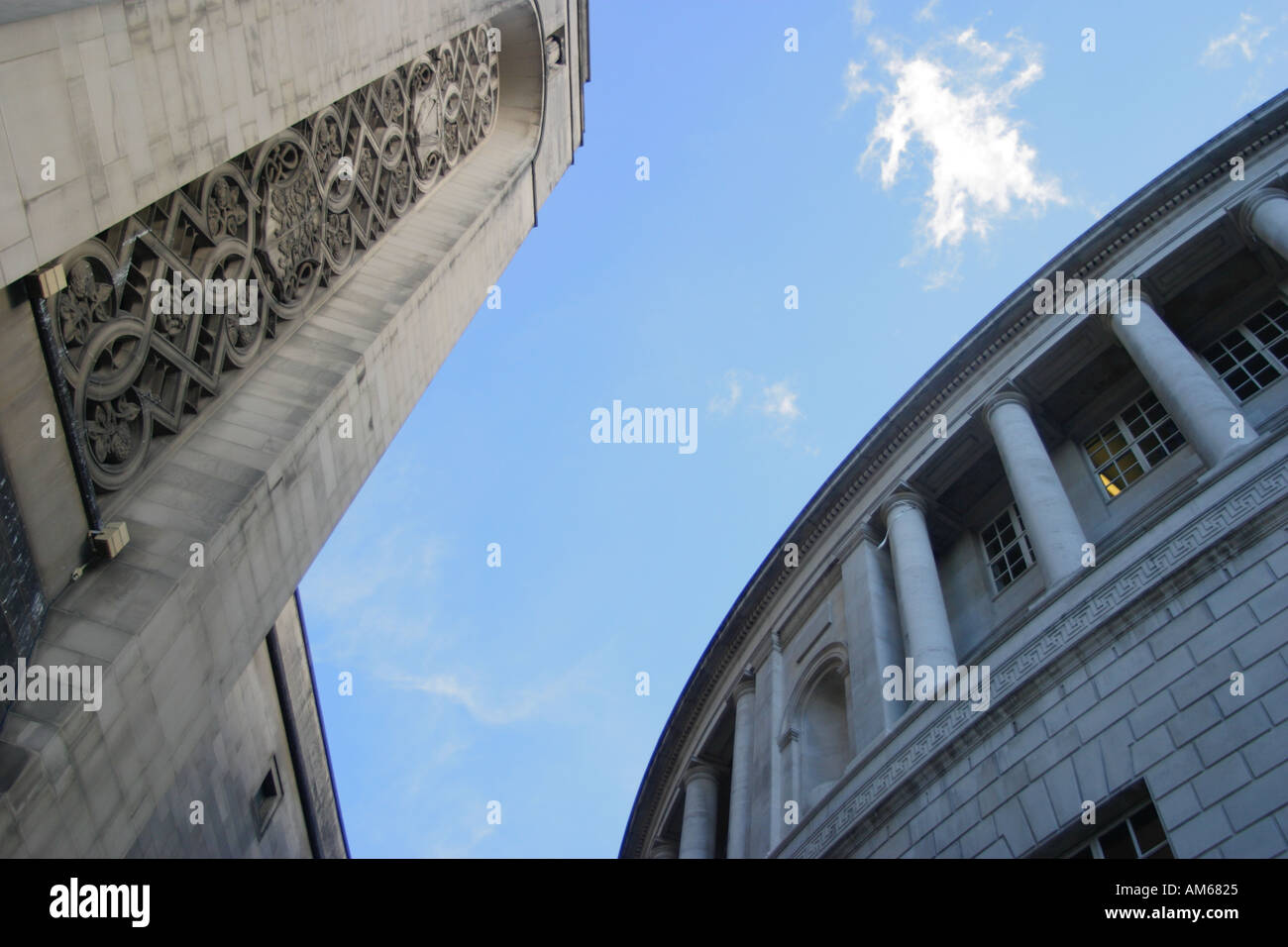 Library walk manchester hi-res stock photography and images - Alamy
