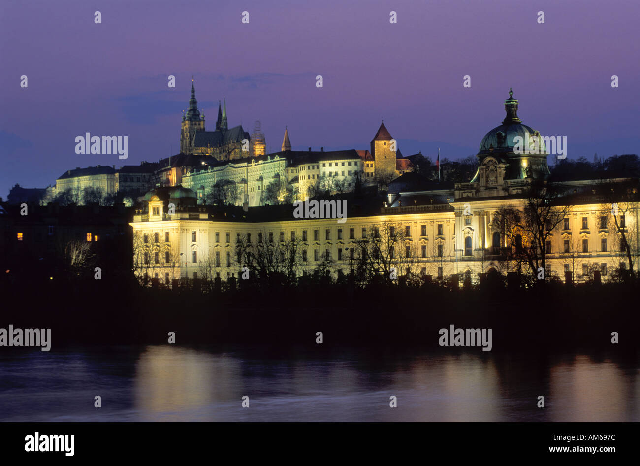 Prague castle st vitus cathedral Prague Parliament buildings at night ...