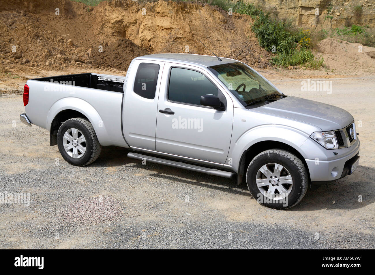 Nissan navara hi-res stock photography and images - Alamy