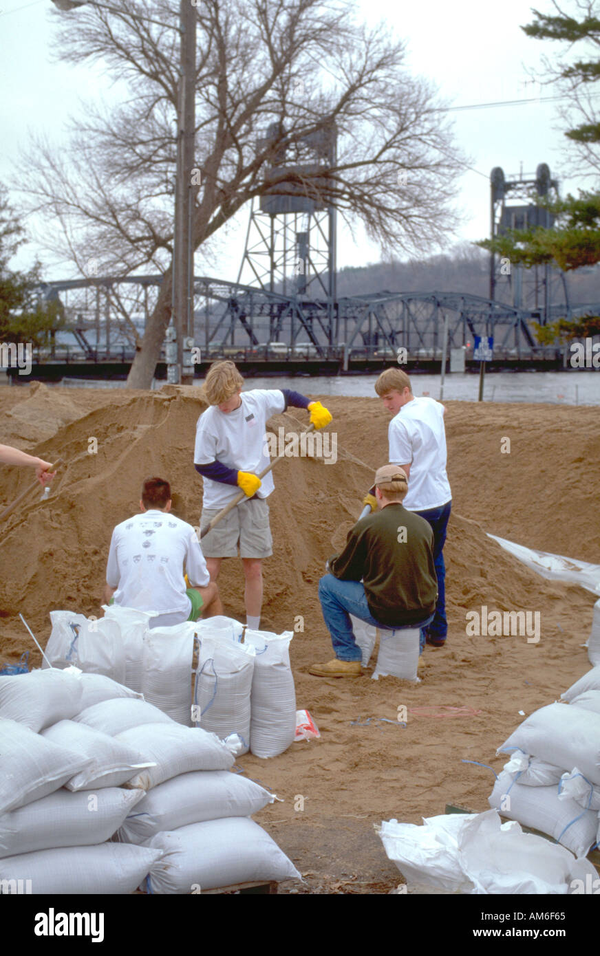 Sandbagging hi-res stock photography and images - Alamy
