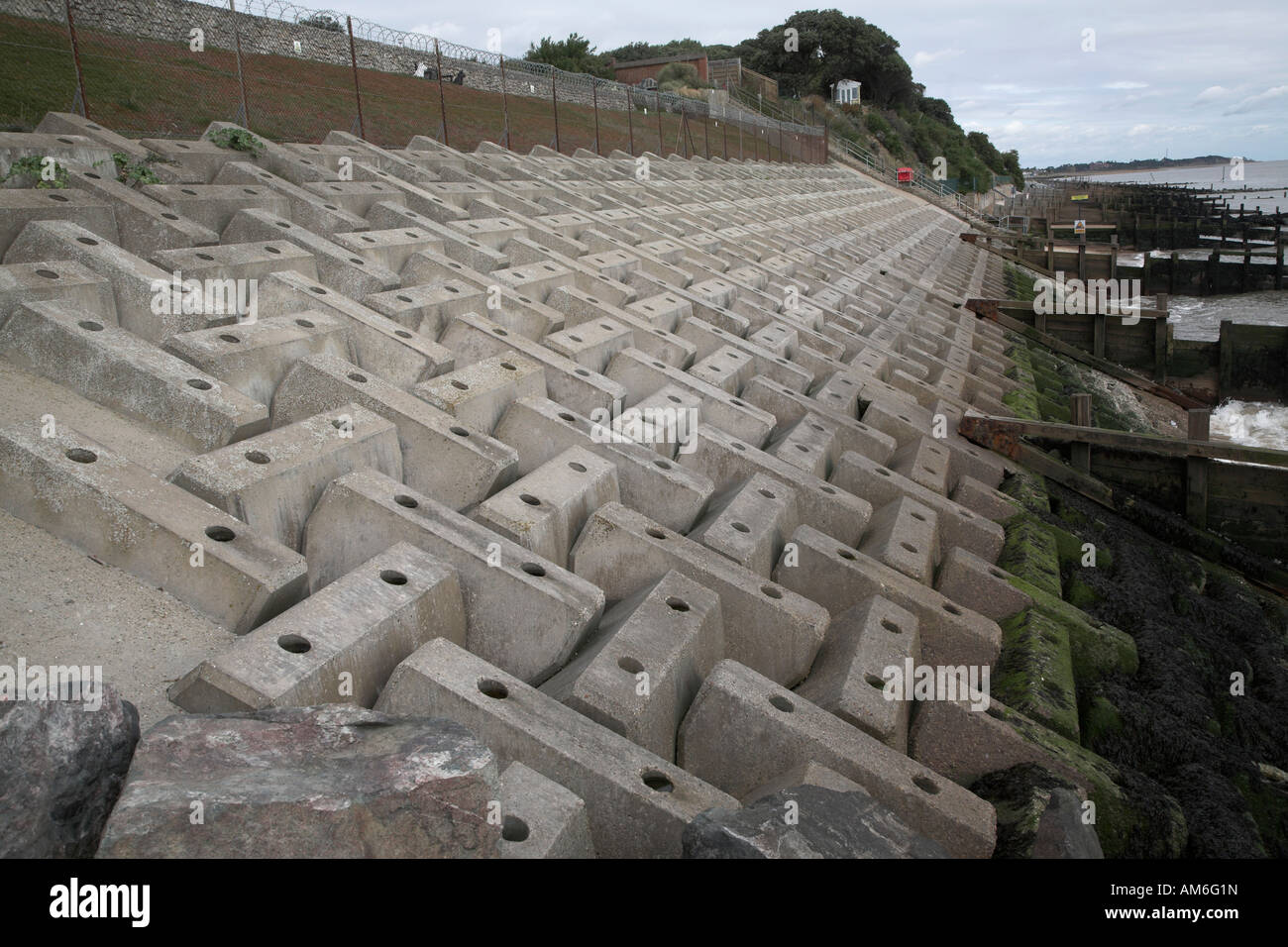 Wave dissipating concrete blocks hi-res stock photography and images ...