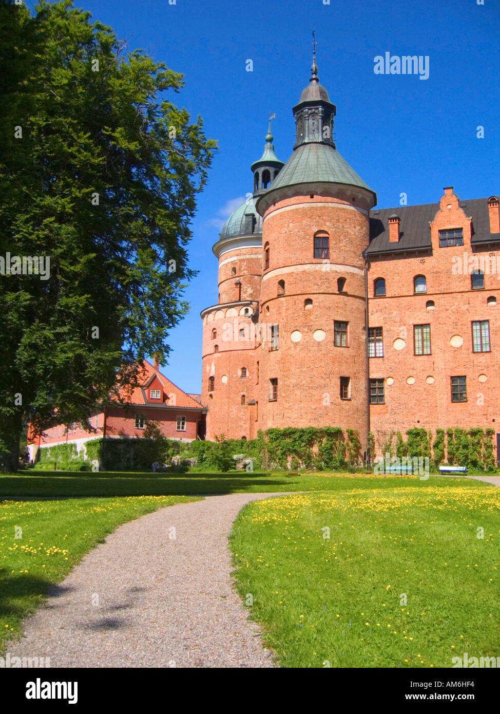 Round towered hi-res stock photography and images - Alamy