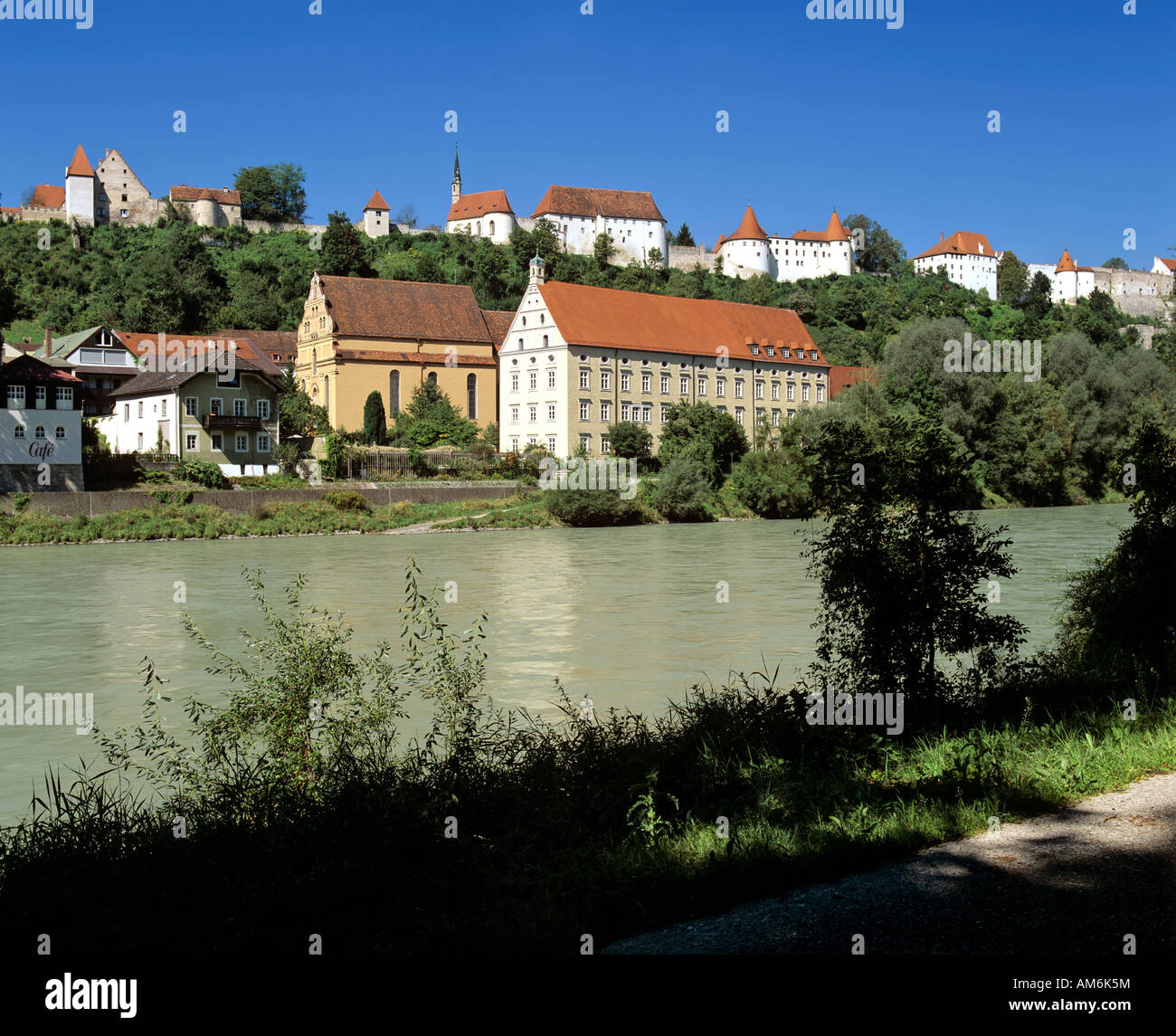 Old town with castle, Burghausen an der Salzach, Altoetting district ...