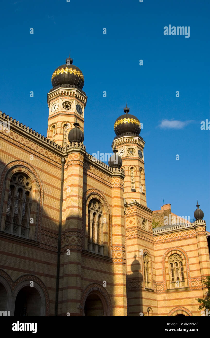 Synagogue Of Dohany Utca High Resolution Stock Photography and Images ...