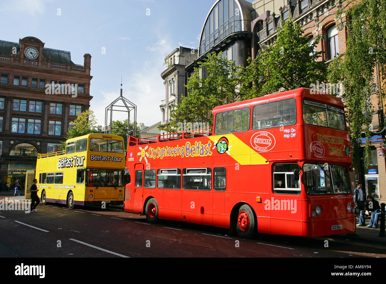 City sightseeing tour belfast open hi-res stock photography and images ...