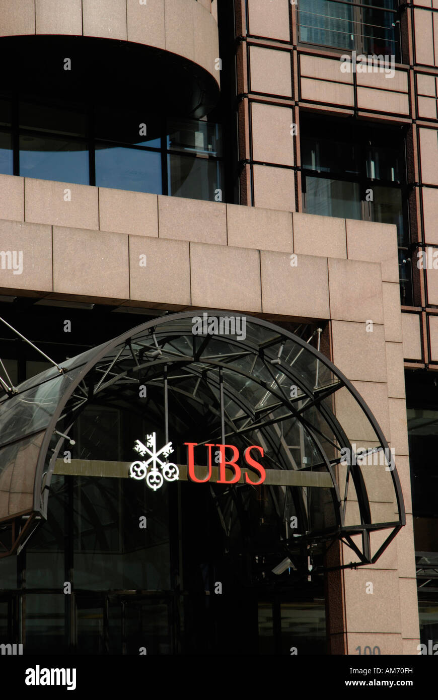Exterior of UBS bank, Liverpool Street, London, England, UK Stock Photo ...