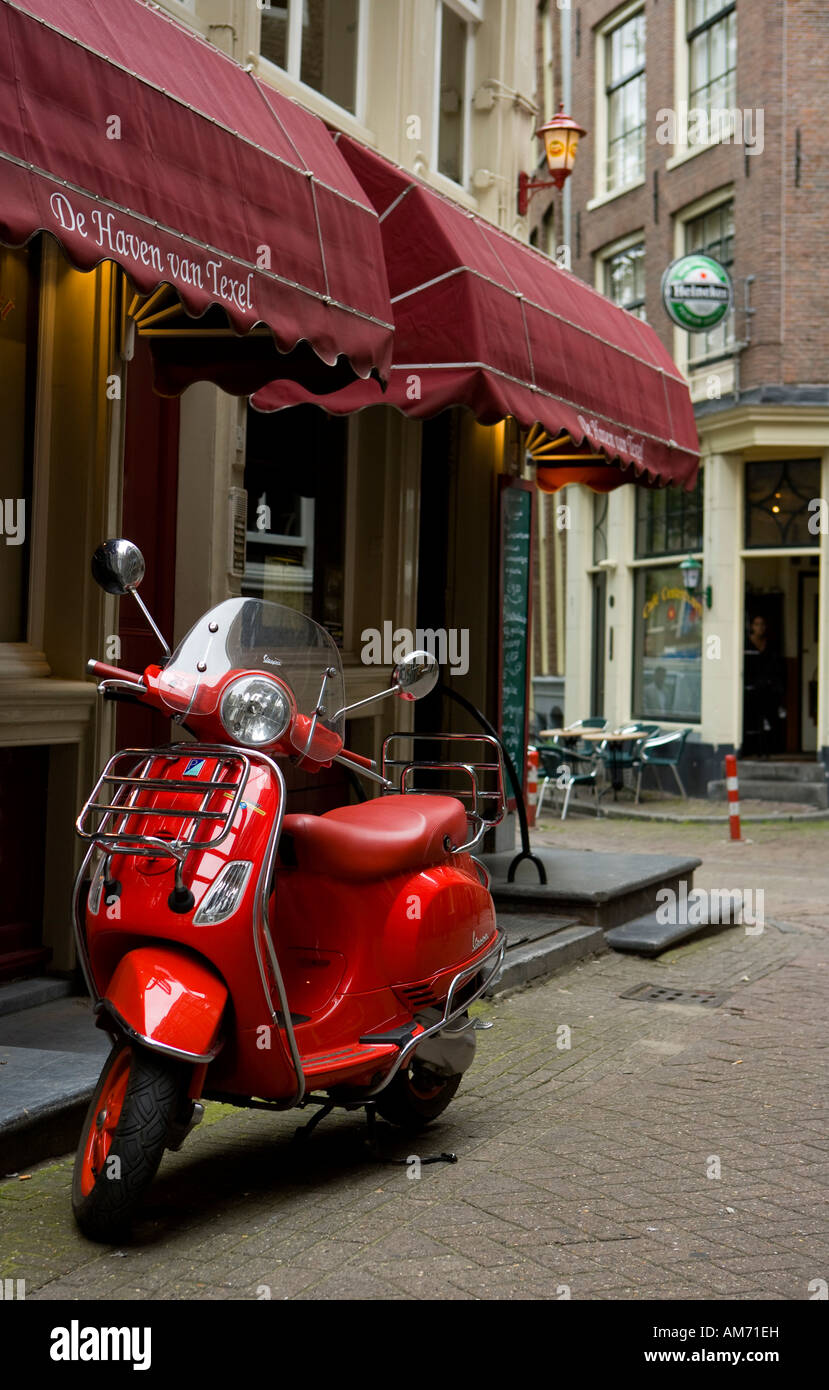 Amsterdam straßen hi-res stock photography and images - Alamy