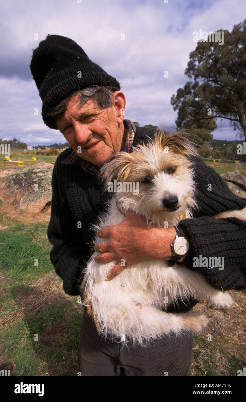 Old man dog hi-res stock photography and images - Alamy
