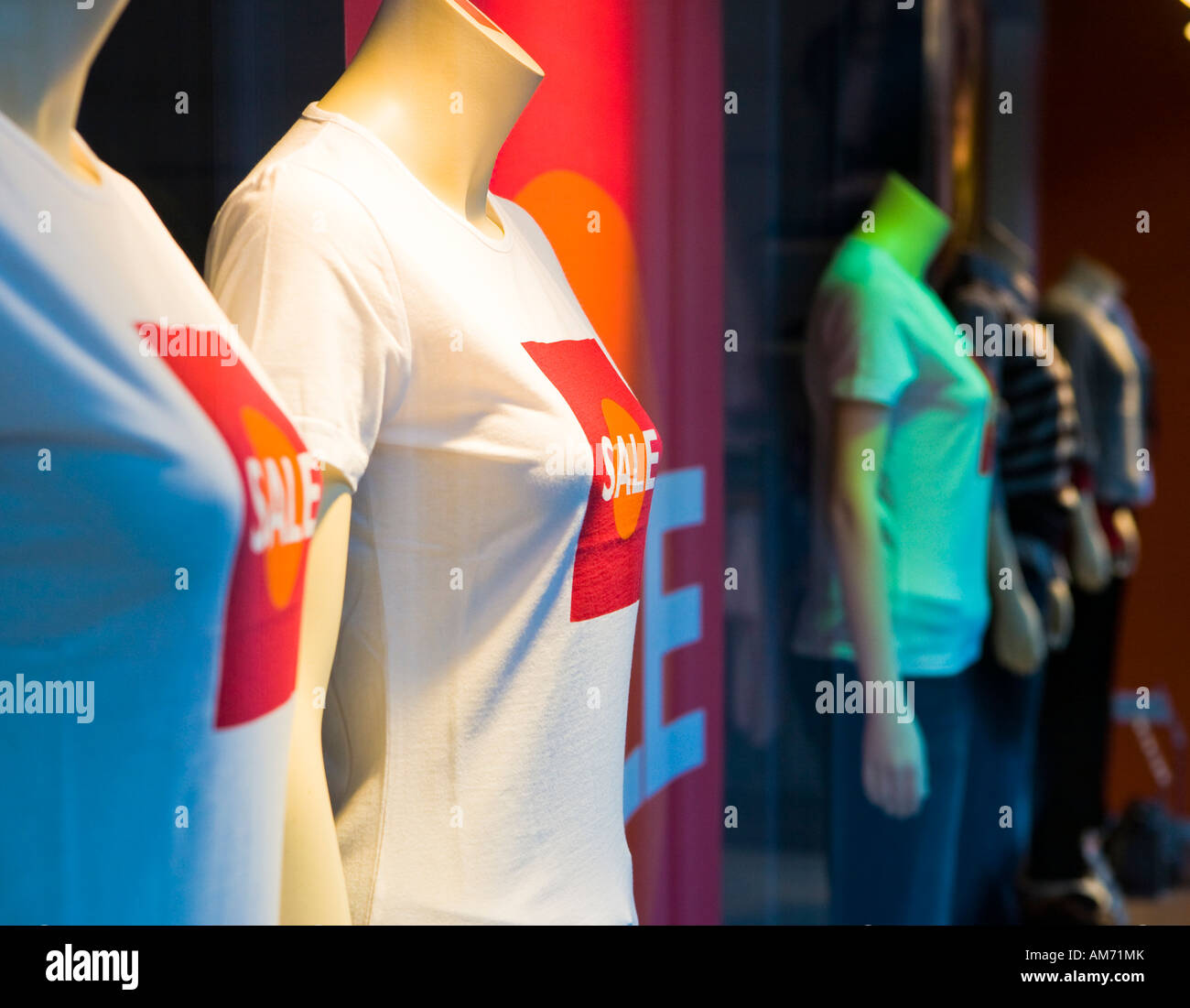 Schaufenster display dummy hi-res stock photography and images - Alamy