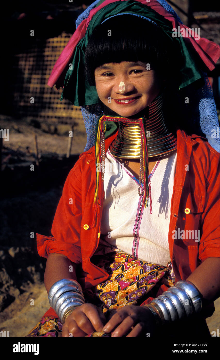 Thailand, Mae Hong Song, Karen ethnic group, woman with long neck or ...