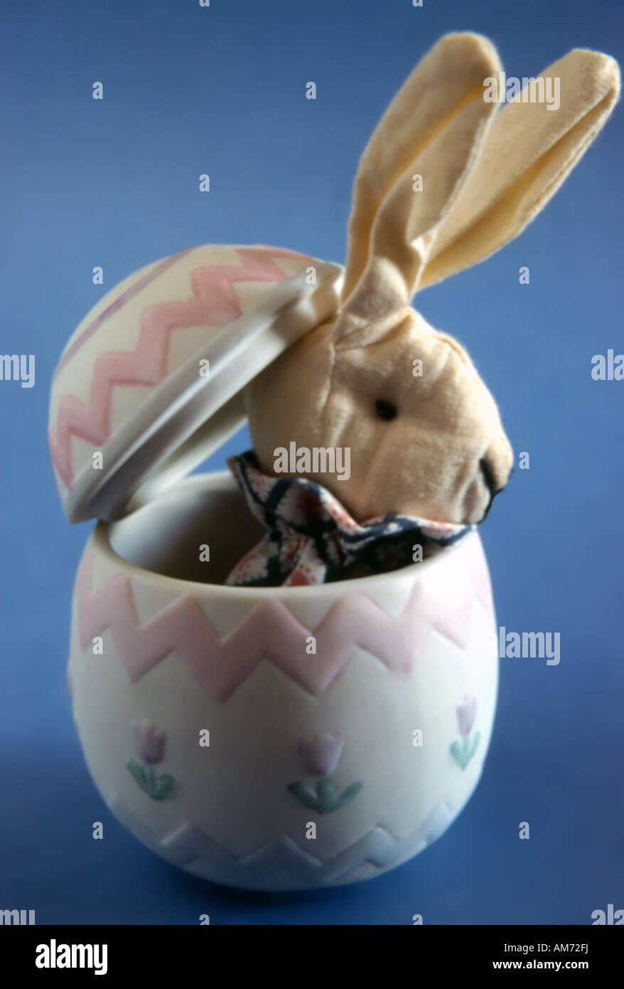 Peter rabbit easter hi-res stock photography and images - Alamy