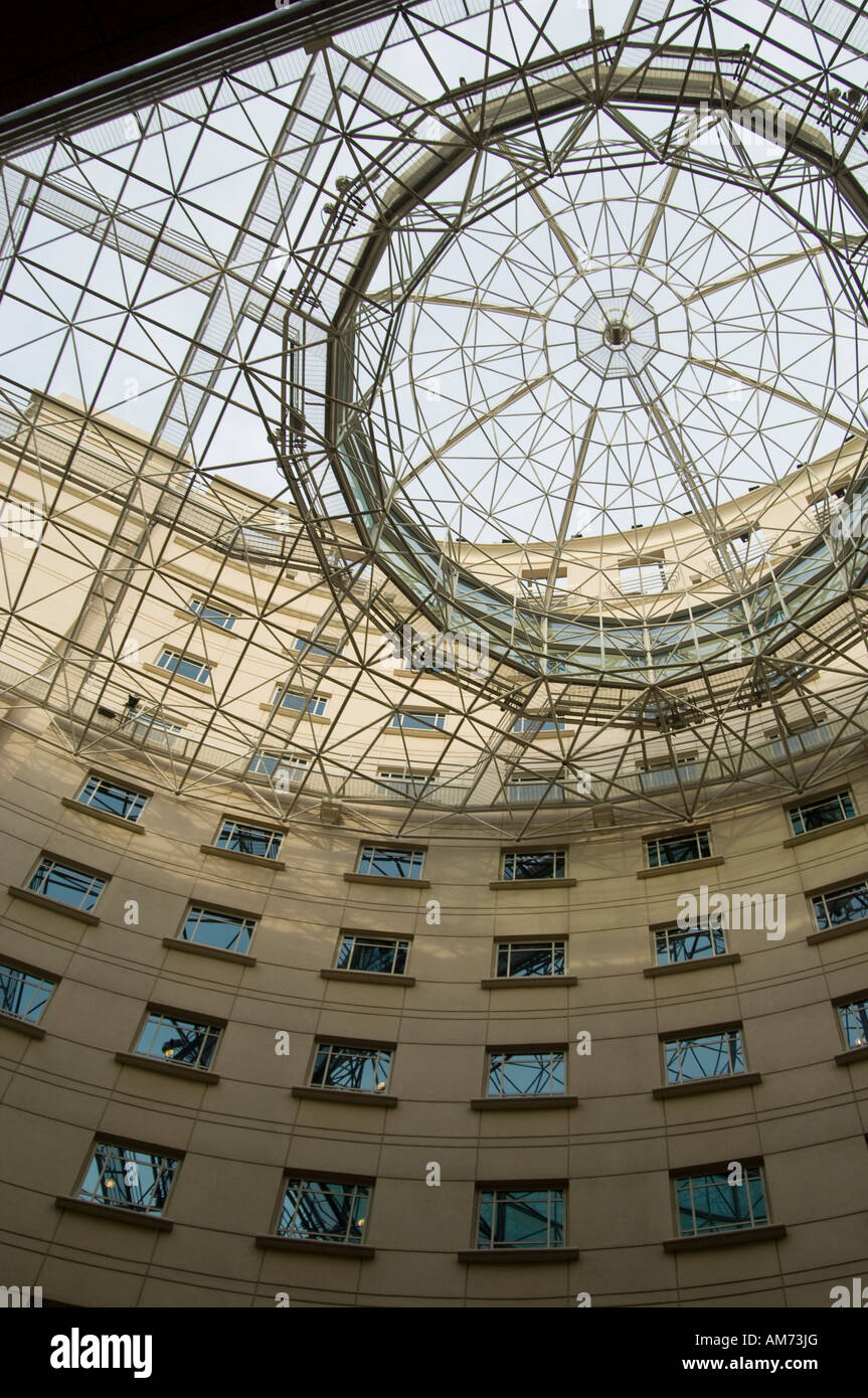 atrium of a multi story hotel in singapore Stock Photo - Alamy