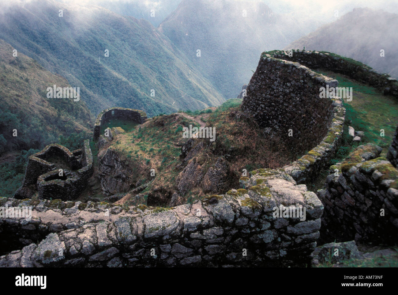 Inca remains on the Inca Trail to Machu Picchu Stock Photo - Alamy