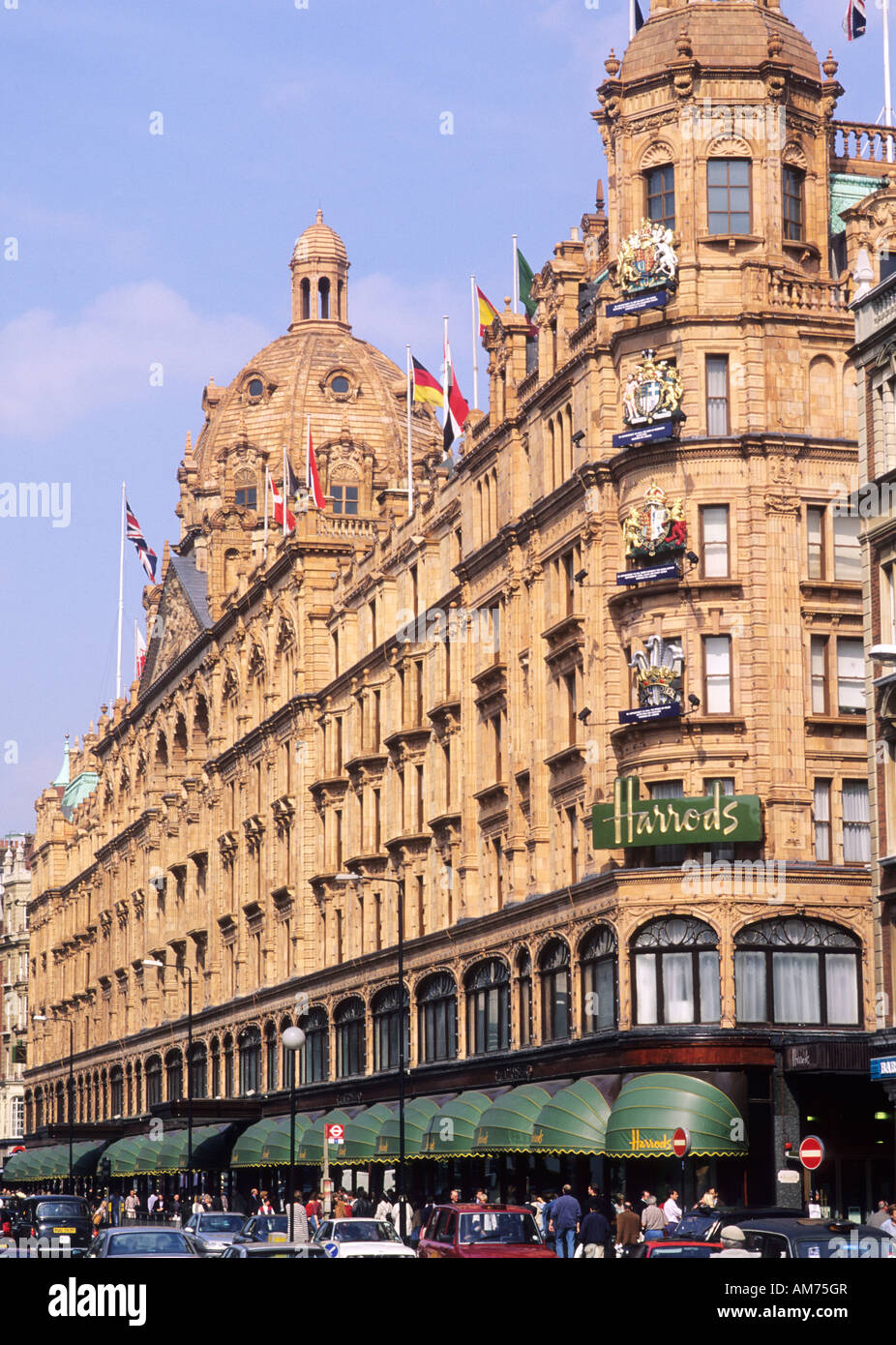 Shops Department Store High Resolution Stock Photography and Images - Alamy