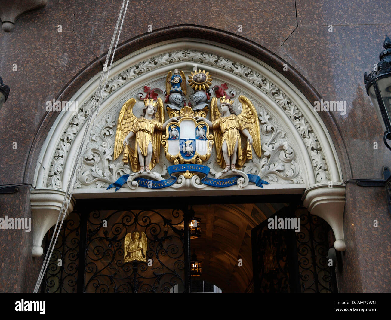 Guild hall coat of arms hi-res stock photography and images - Alamy