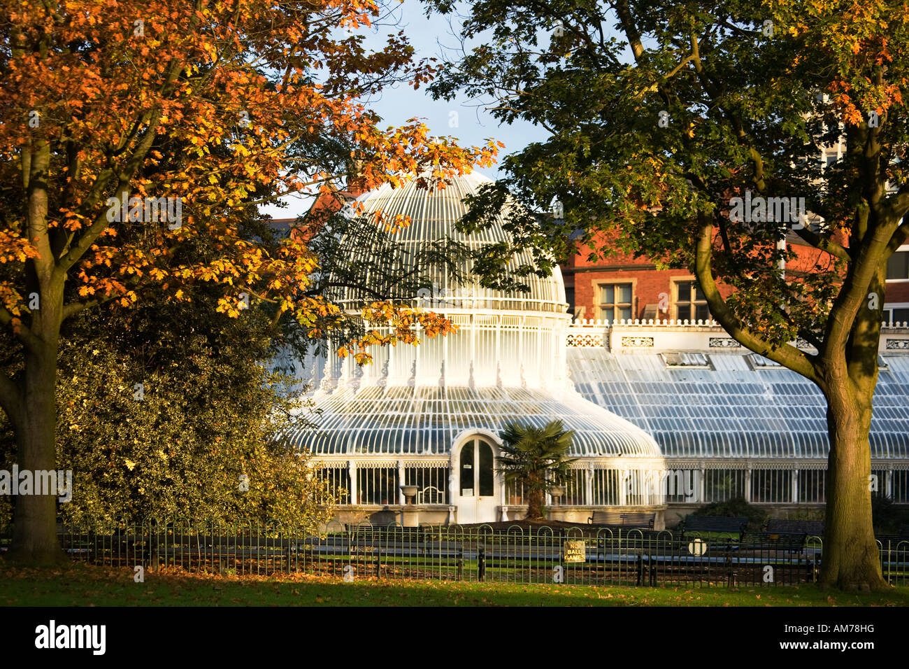 Greenhouse botanic gardens belfast hi-res stock photography and images ...
