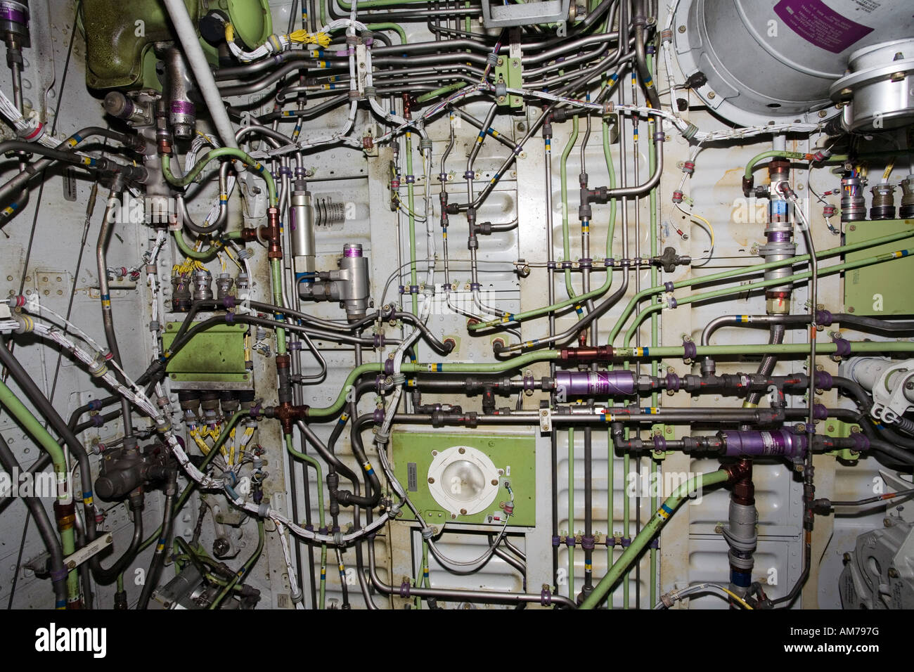 modern aircraft wheel mechanism Stock Photo - Alamy