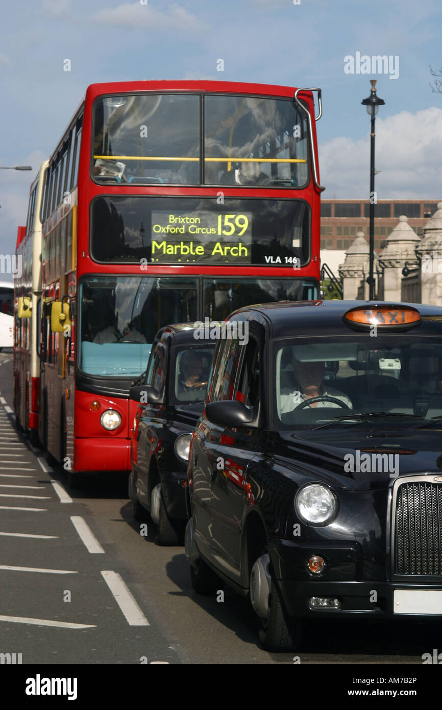 Bus london parliament england travel cab hi-res stock photography and ...