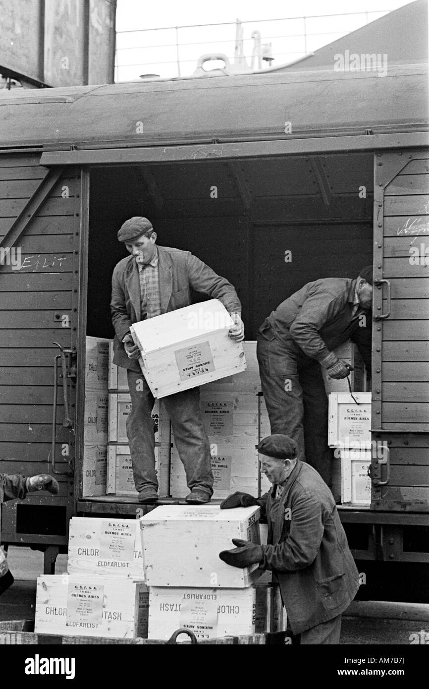 Dockers Black and White Stock Photos & Images - Alamy