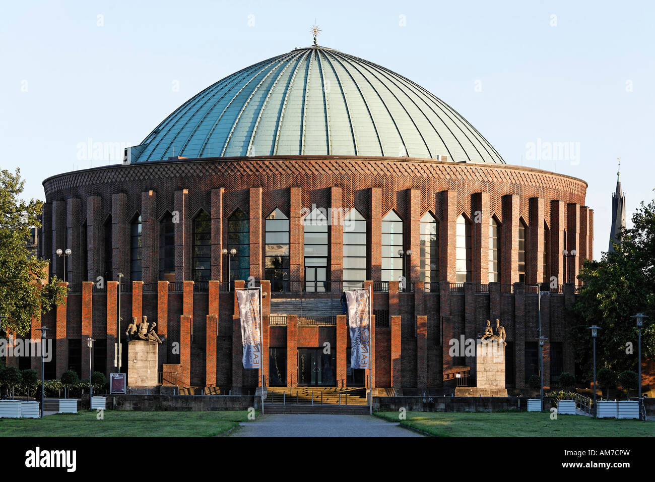 Concert hall duesseldorf konzerthaus hi-res stock photography and ...