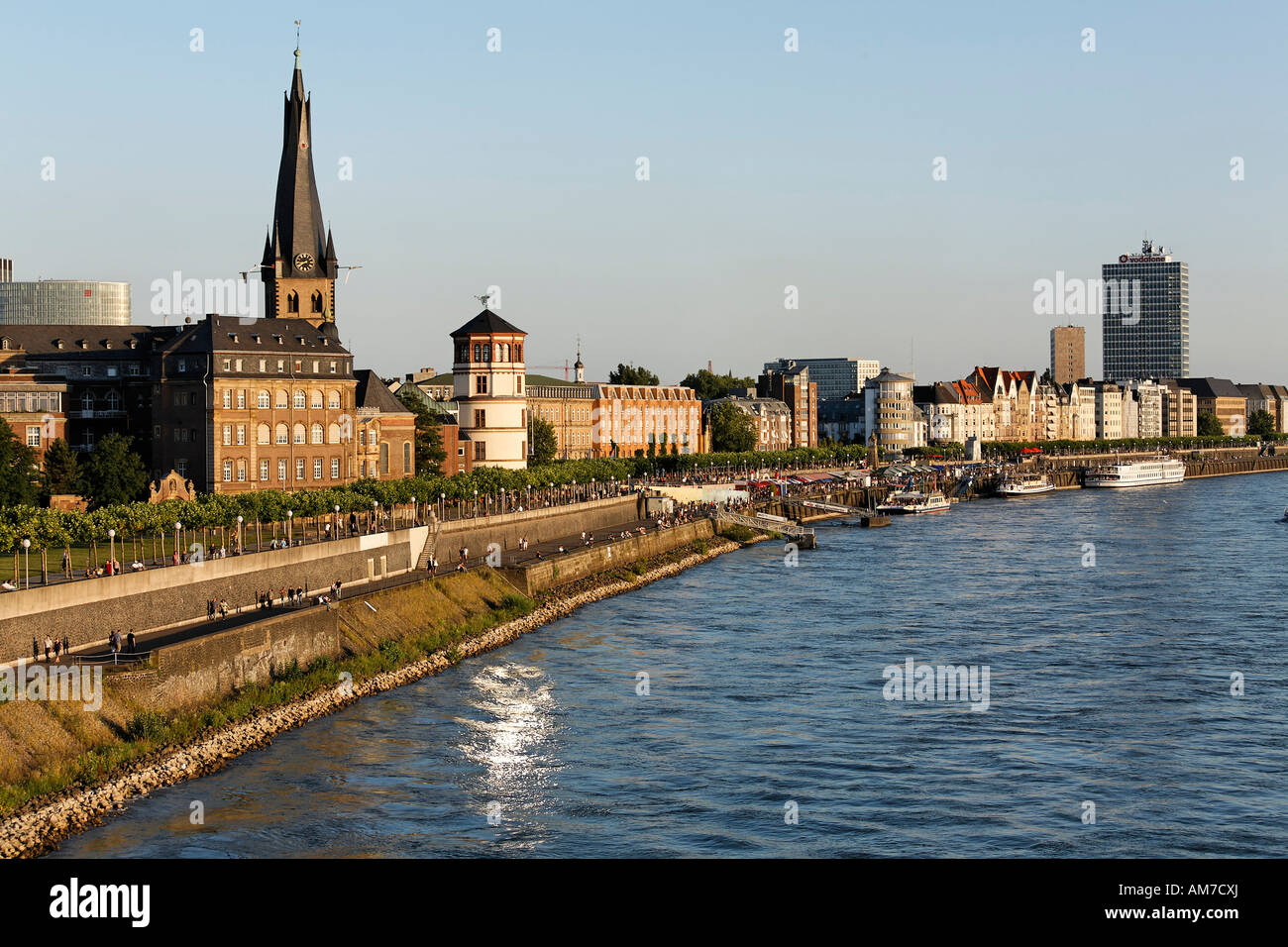 Cityscape Duesseldorf, banks of Rhine, NRW, Germany Stock Photo - Alamy