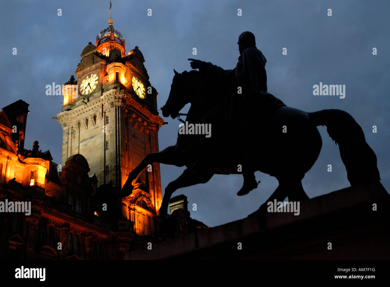 Waterloo place edinburgh hi-res stock photography and images - Alamy