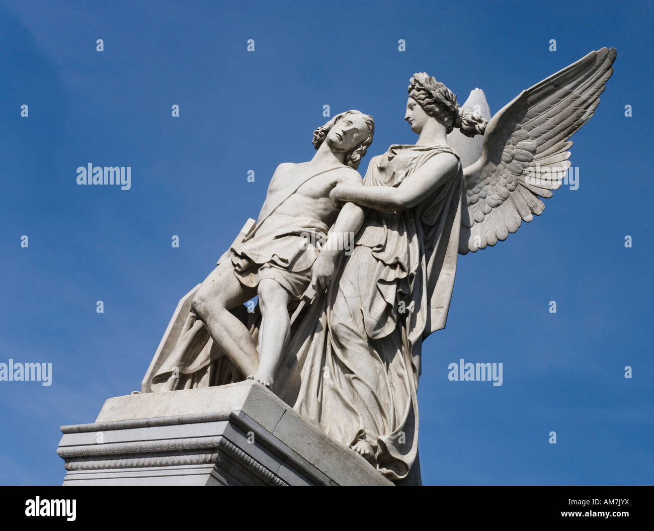 Marble statues in palace hi-res stock photography and images - Alamy