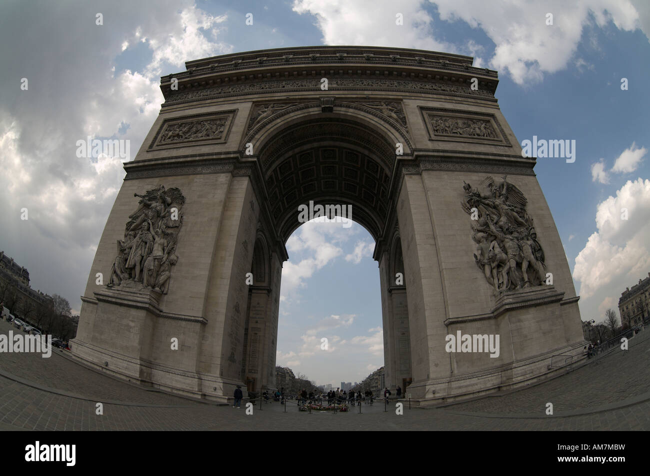 Wide view arc de triomphe hi-res stock photography and images - Alamy