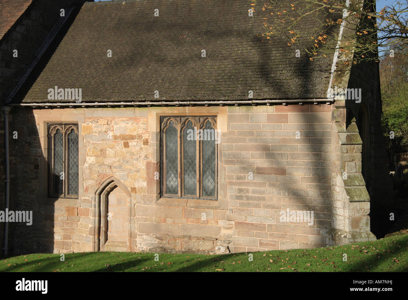 churchyard beoley church warwickshire midlands Stock Photo - Alamy