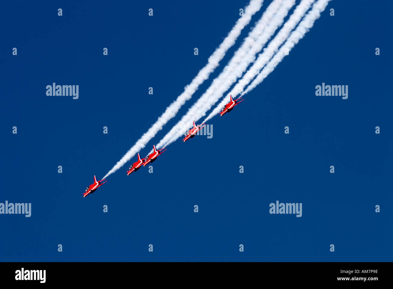 Red Arrows Formation Aerobatic Flying Team display aircraft aeroplanes ...