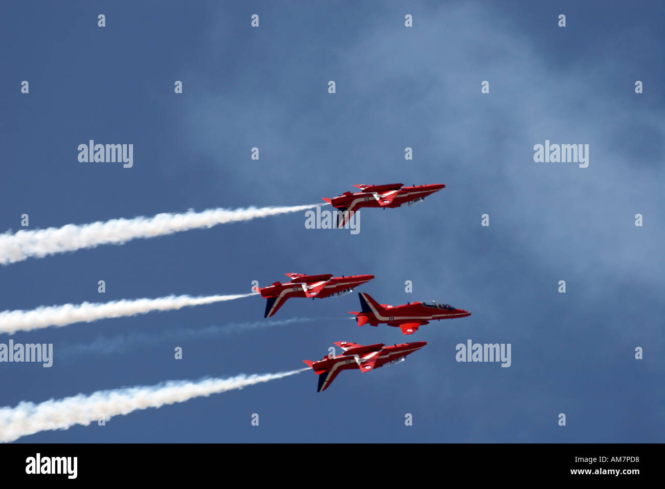 Red Arrows Formation Aerobatic Flying Team display aircraft aeroplanes ...