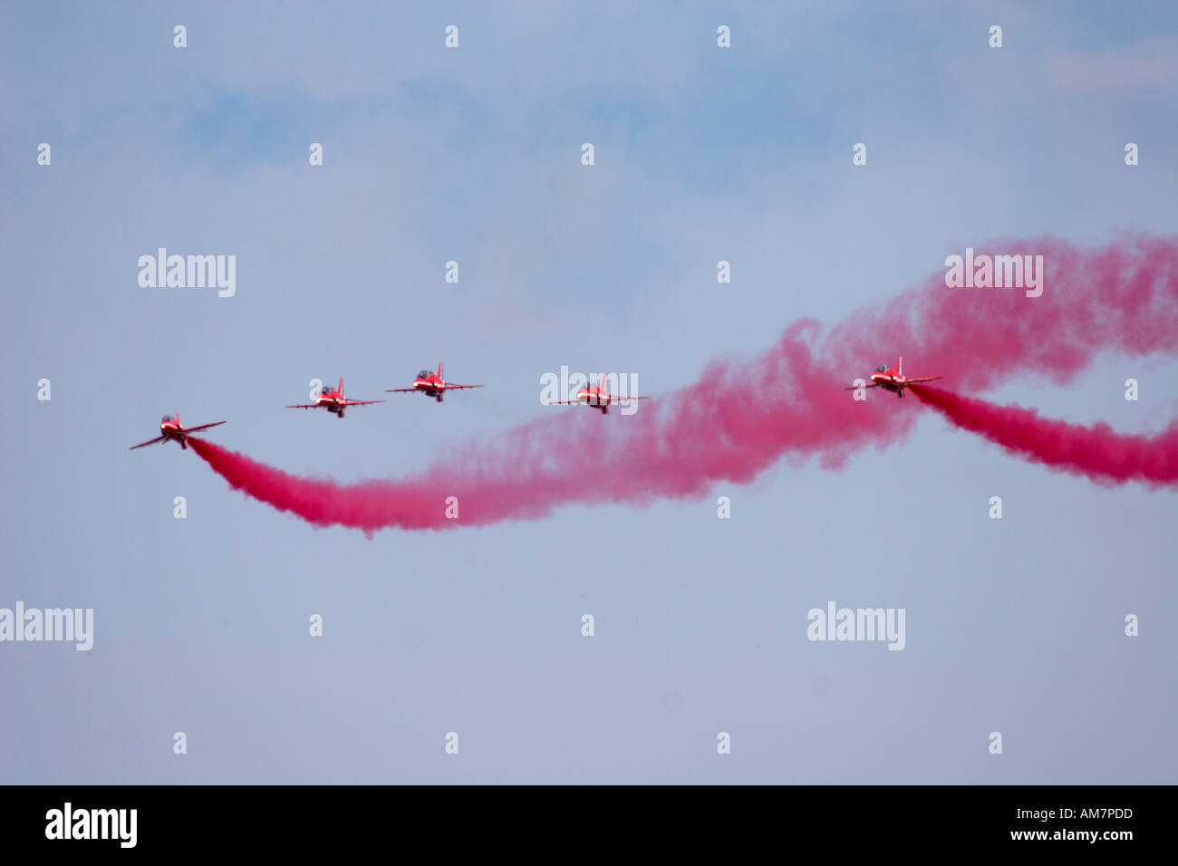 Red Arrows Formation Aerobatic Flying Team display aircraft aeroplanes ...