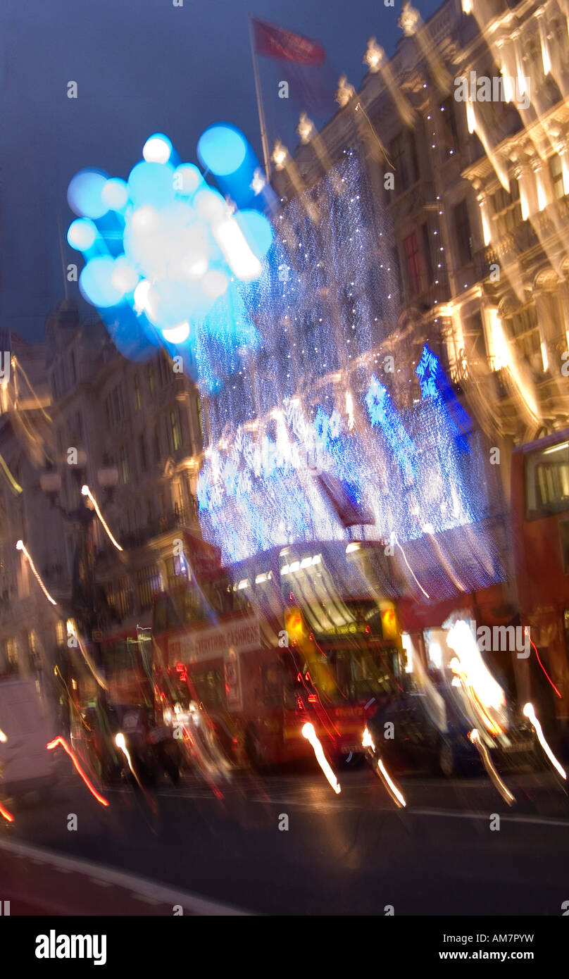 Busy regent street london hi-res stock photography and images - Alamy