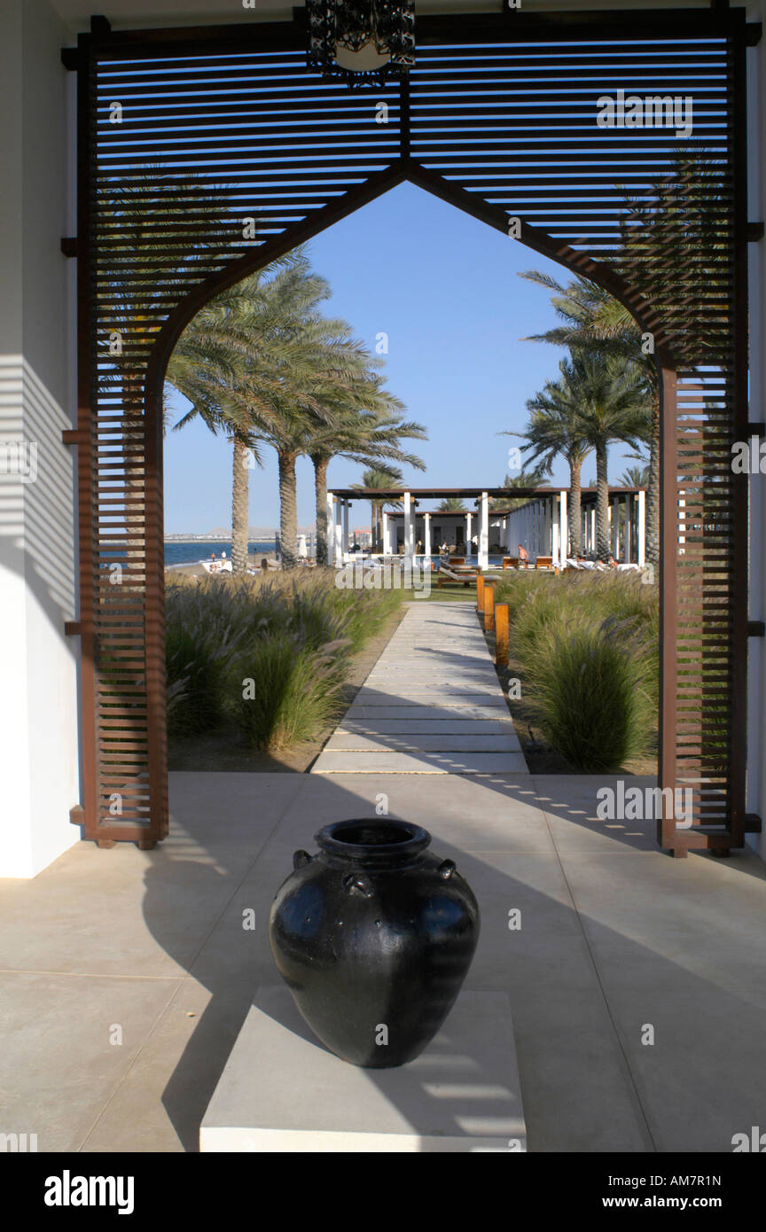 Chedi hotel gardens and paths Stock Photo - Alamy