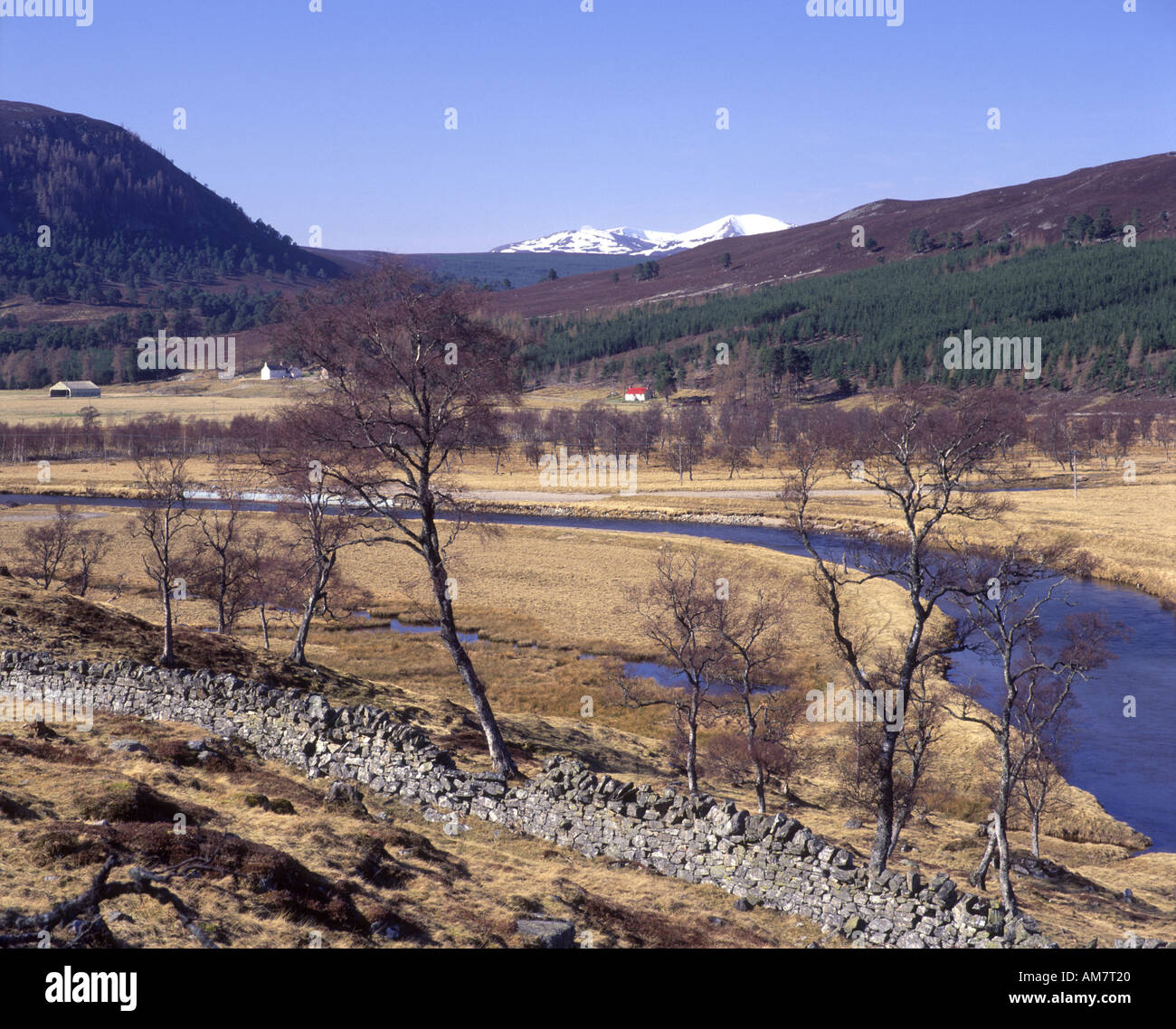 Source river dee hi-res stock photography and images - Alamy