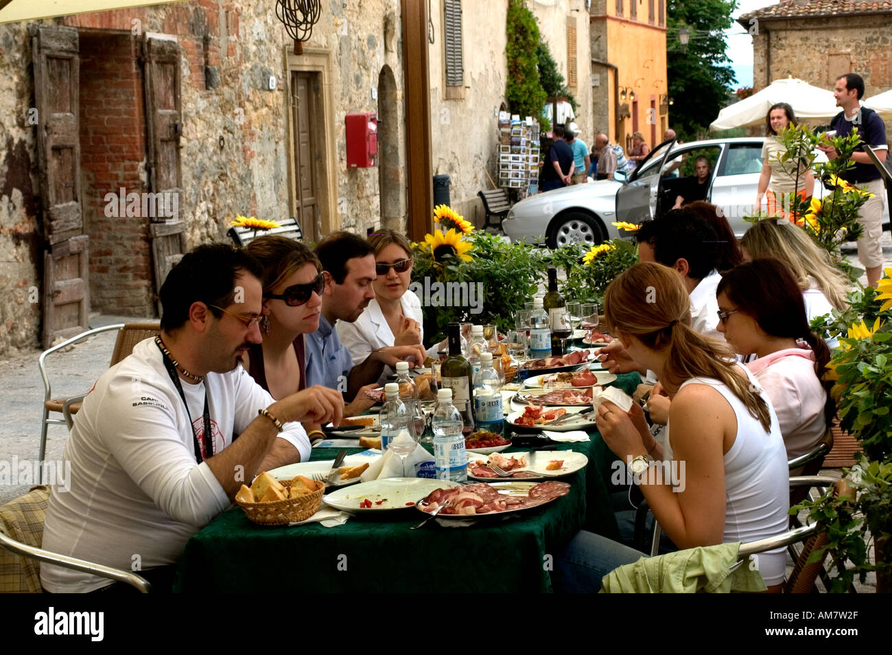 Italian terrace hi-res stock photography and images - Alamy