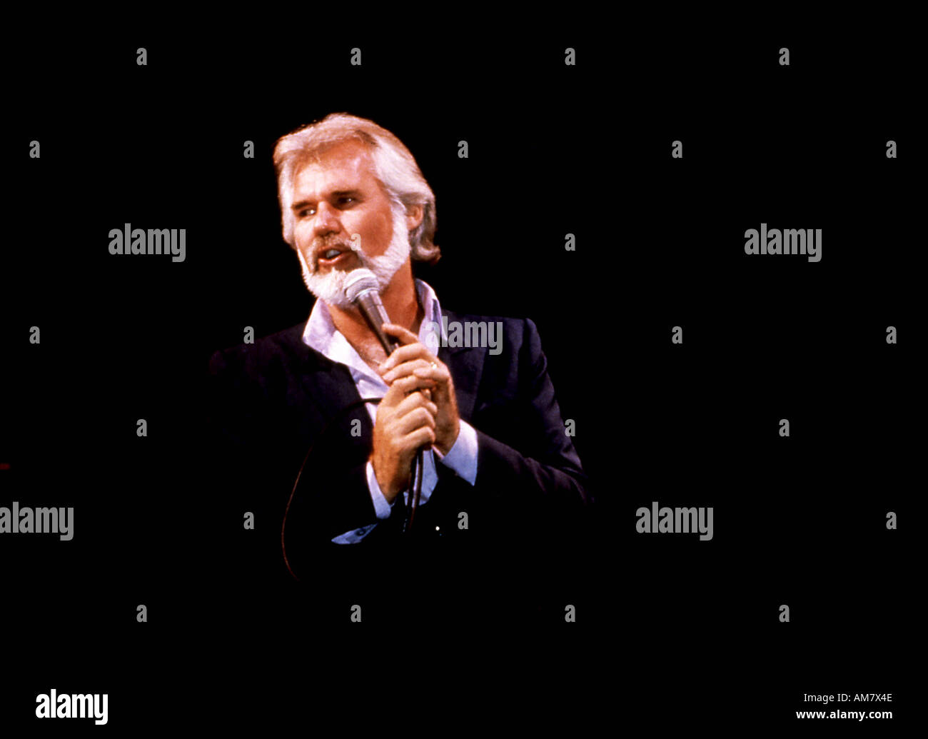 KENNY ROGERS US Country singer Stock Photo - Alamy