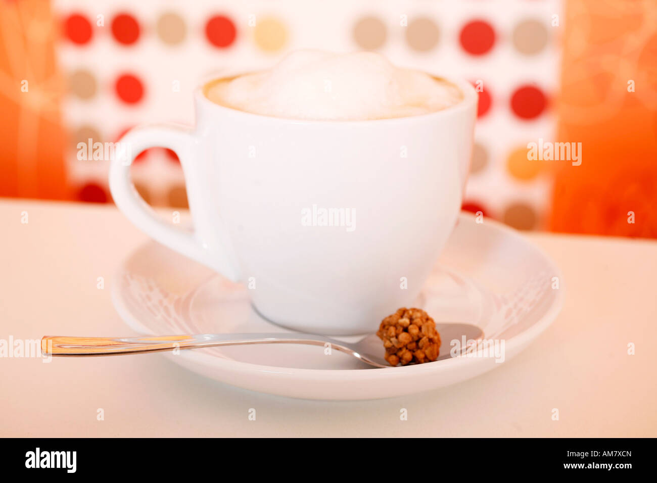 Heisser cappuccino hi-res stock photography and images - Alamy