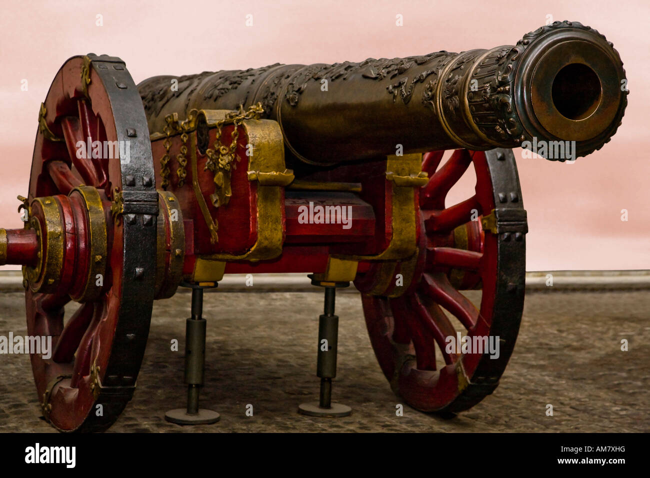 Military 1700 hi-res stock photography and images - Alamy