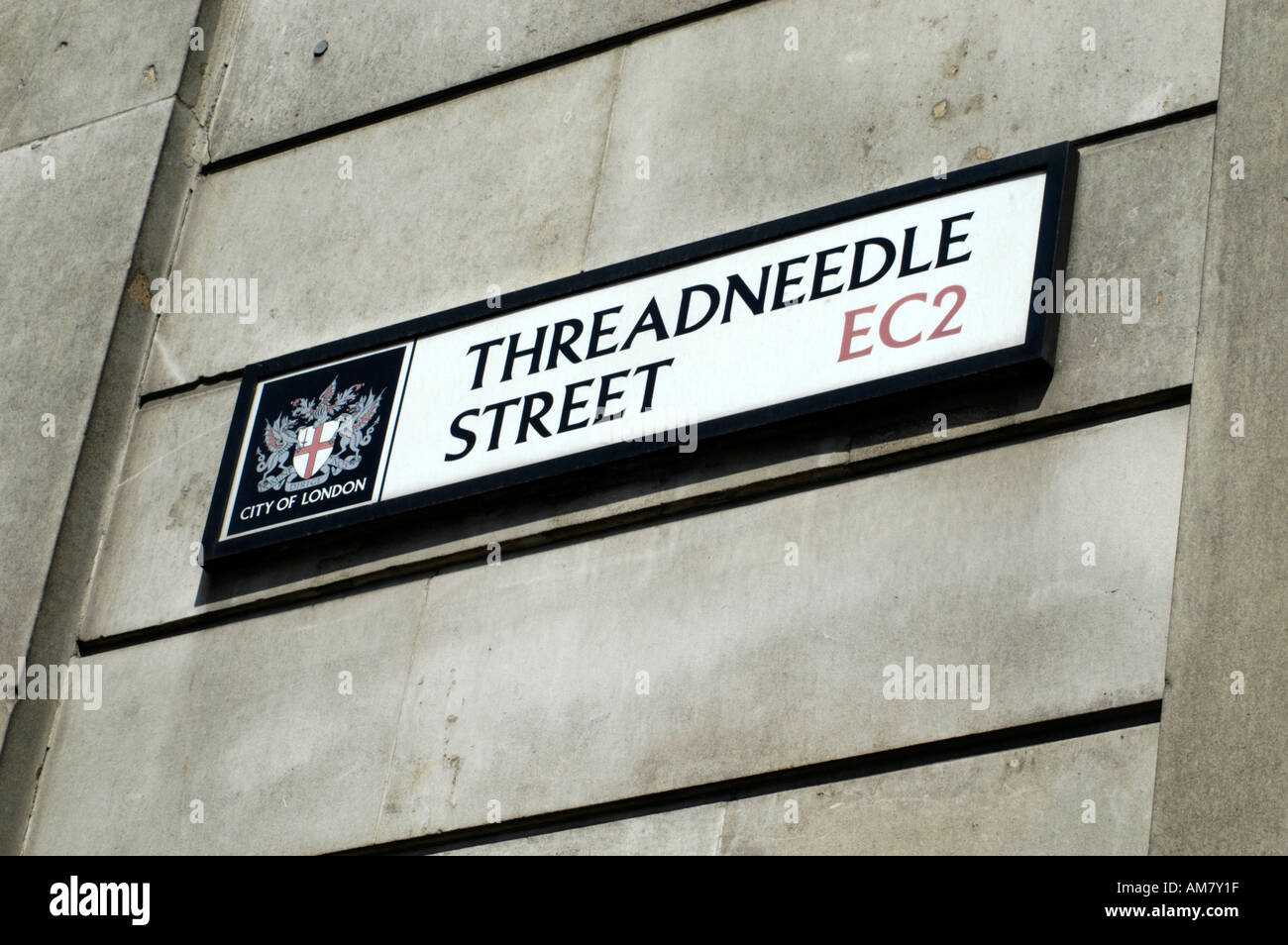 Threadneedle street road sign hi-res stock photography and images - Alamy