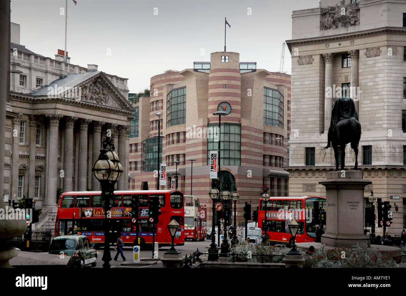 Number 1 london hi-res stock photography and images - Alamy