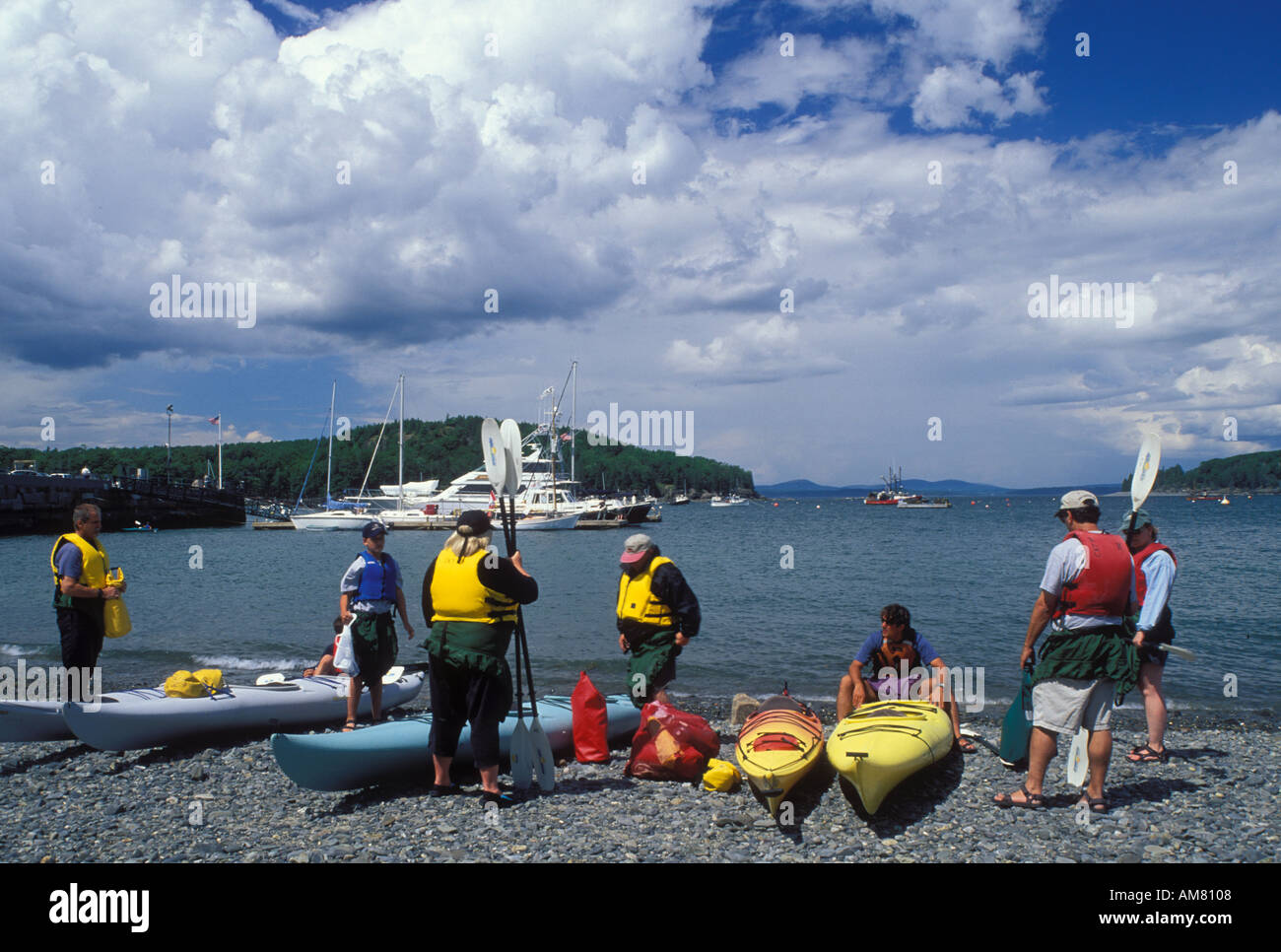 Kayaking bar harbor hi-res stock photography and images - Alamy