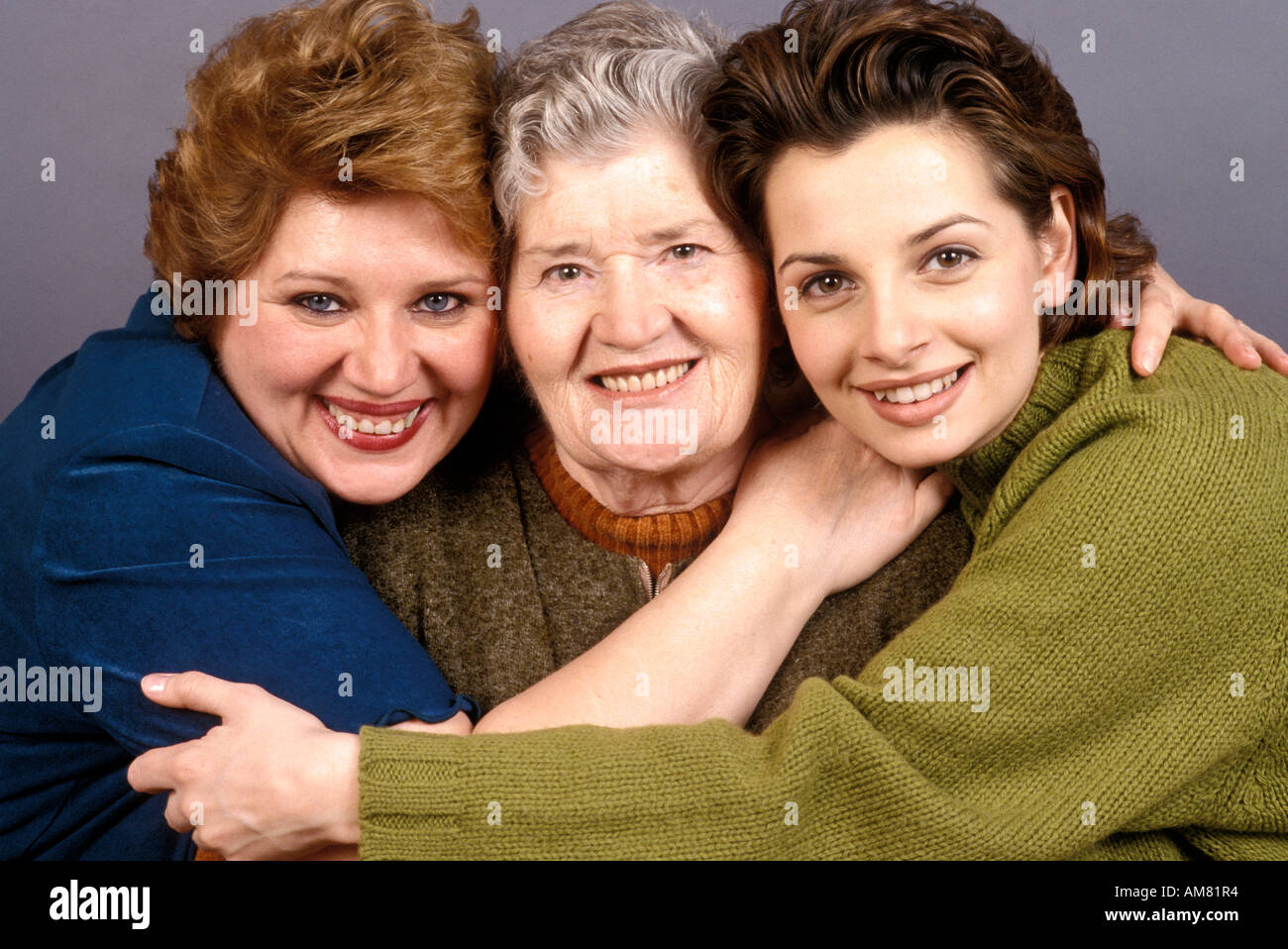 Woman women female mother family hi-res stock photography and images ...