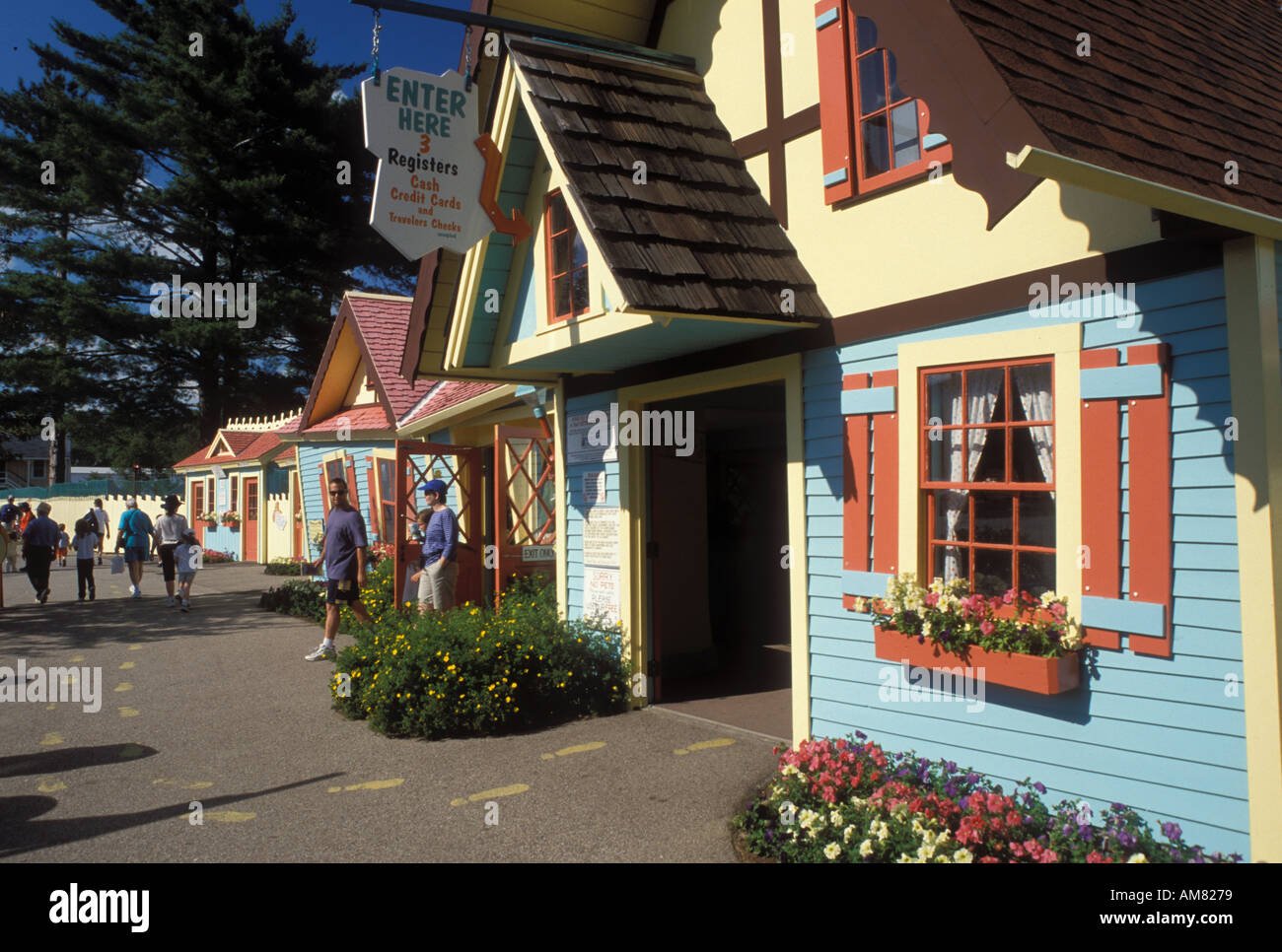 Story land amusement park new hampshire hi-res stock photography and ...