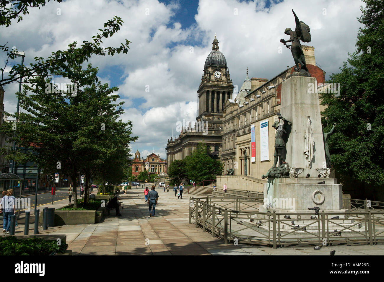 leeds town hall Stock Photo - Alamy