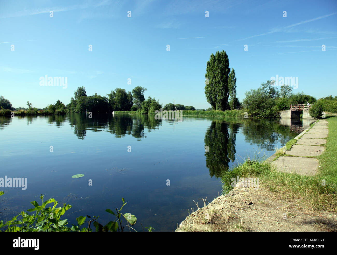 Shiplake oxfordshire river hi-res stock photography and images - Alamy